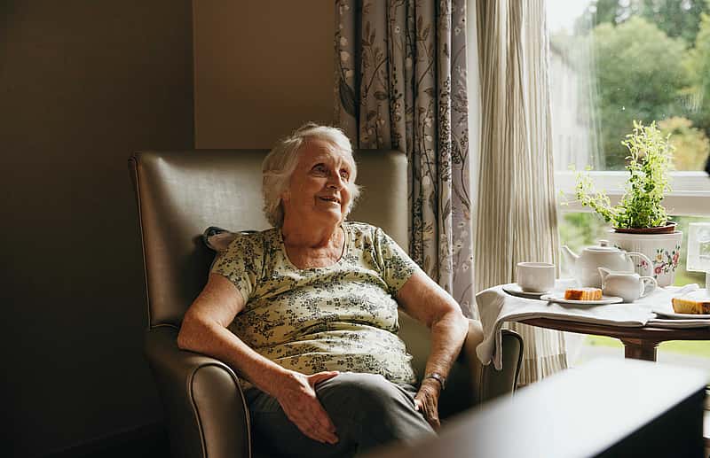 What to pack and prepare: moving into a Care Home | Lovett