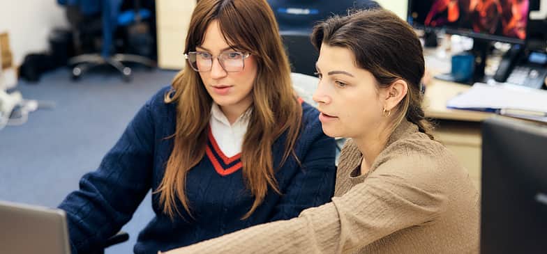 FluroTec® Injection and Lyo Stoppers | Adelphi Healthcare Packaging