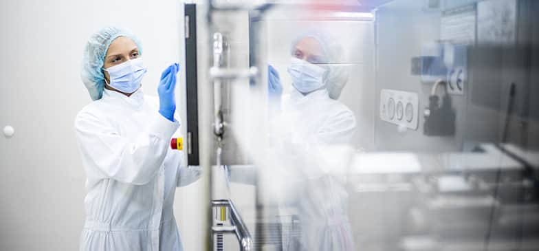 FluroTec® Injection and Lyo Stoppers | Adelphi Healthcare Packaging